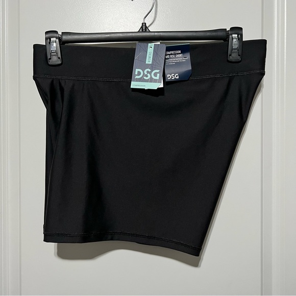 DSG | Shorts | Dsg Womens 5 Core Compression Mid Rise Short Pure Black ...